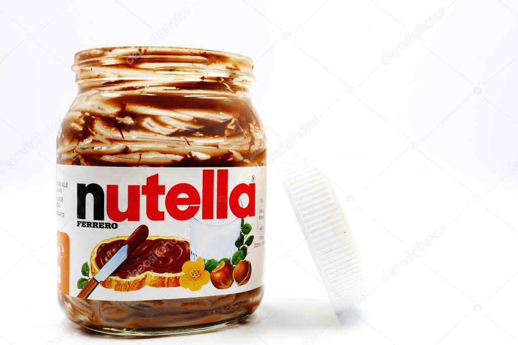 Pescara, Italia Julio 31, 2019: NUTELLA empty jar, Hazelnut Spread with ...