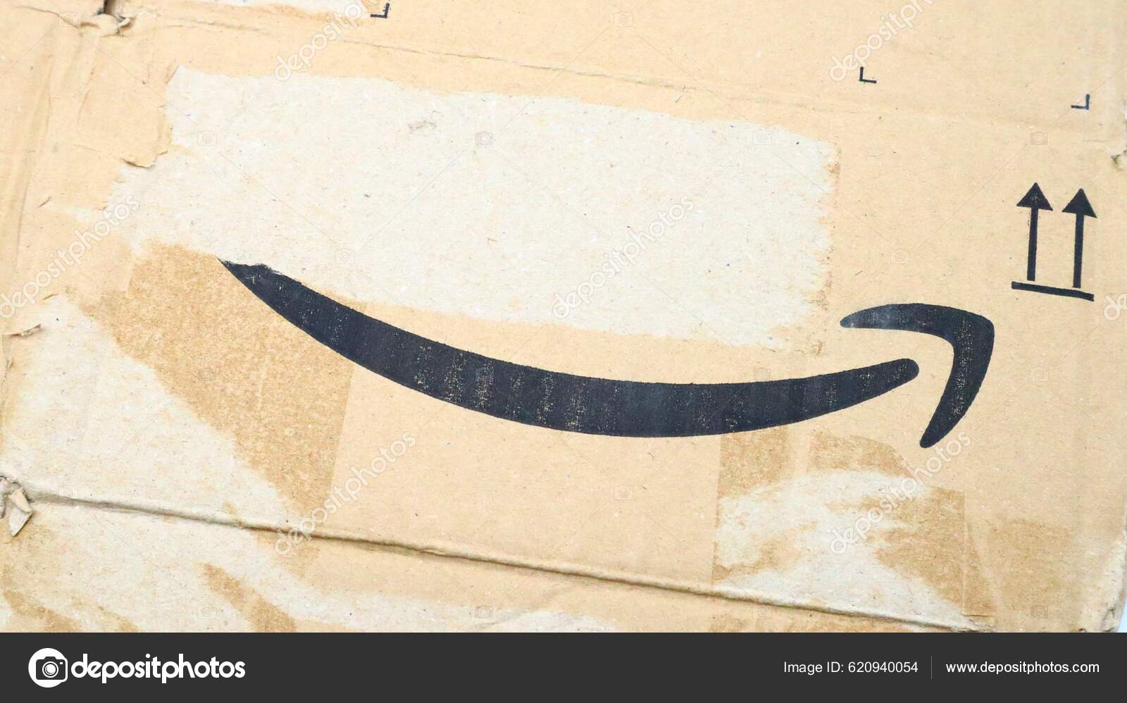 Amazon Package Box Delivery — Stock Editorial Photo © Walter_Cicchetti ...