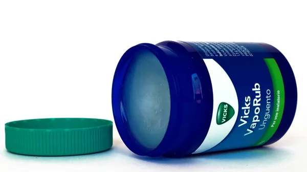 Vicks Vaporub Logo