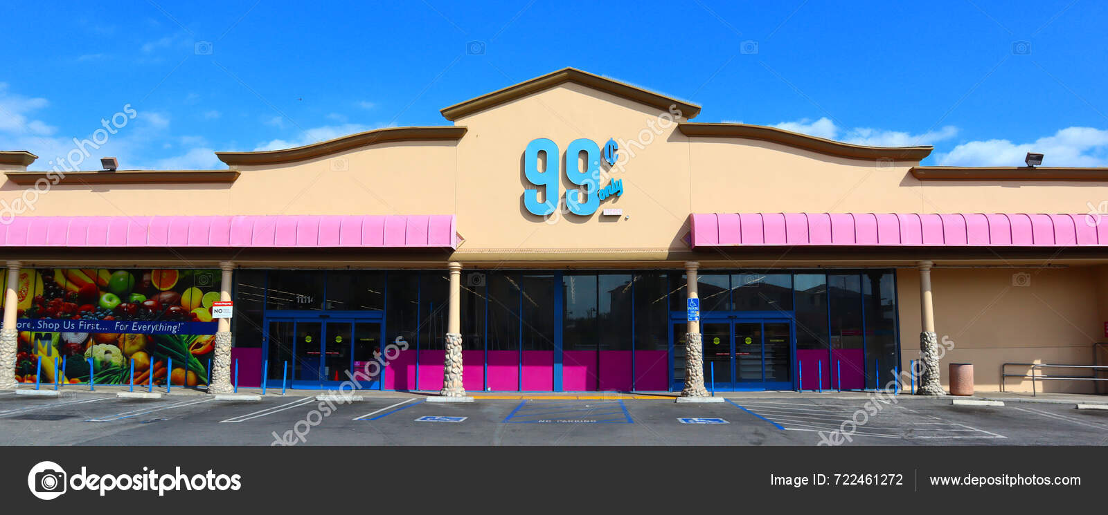 Los Angeles California May 2024 Cents Only Store American Price — Stock ...