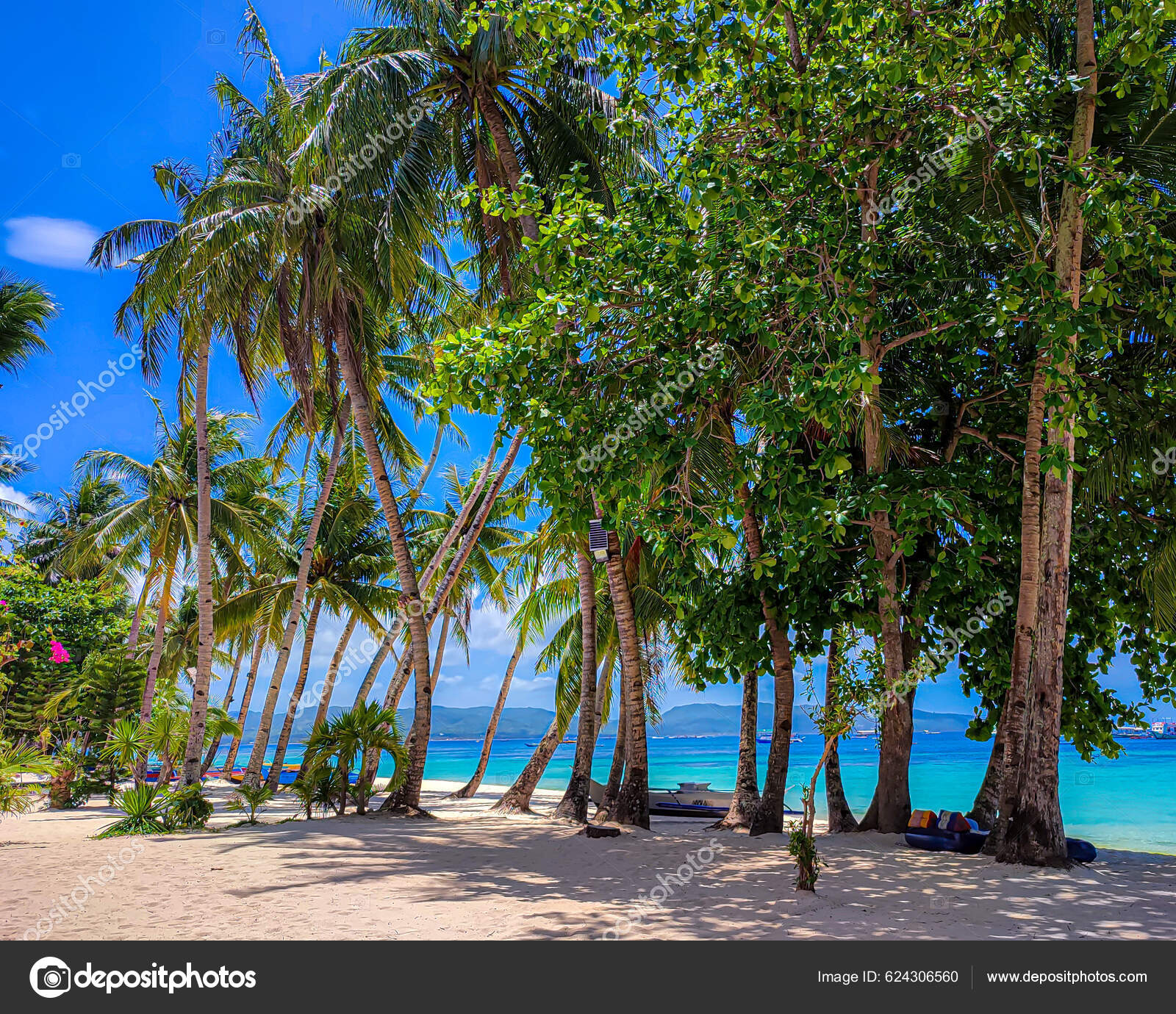 Cute Little Forest Beach Boracay Philippines – Stock Editorial Photo ...