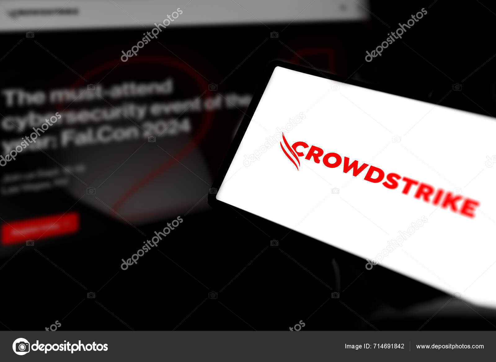 Dhaka Bangladesh Abr 2024 Logo Crowdstrike Muestra Teléfono Inteligente ...