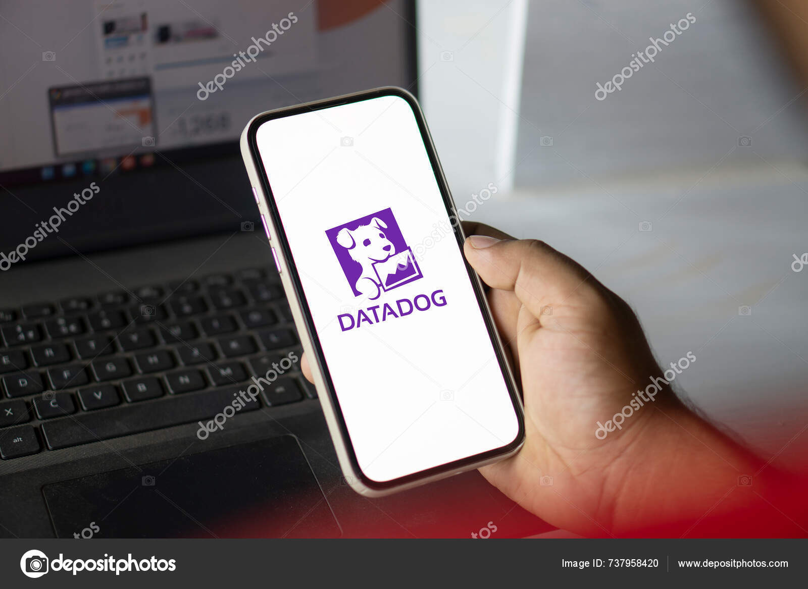 Dhaka Bangladesh Aug 2024 Datadog Logo Displayed Smartphone Datadog ...