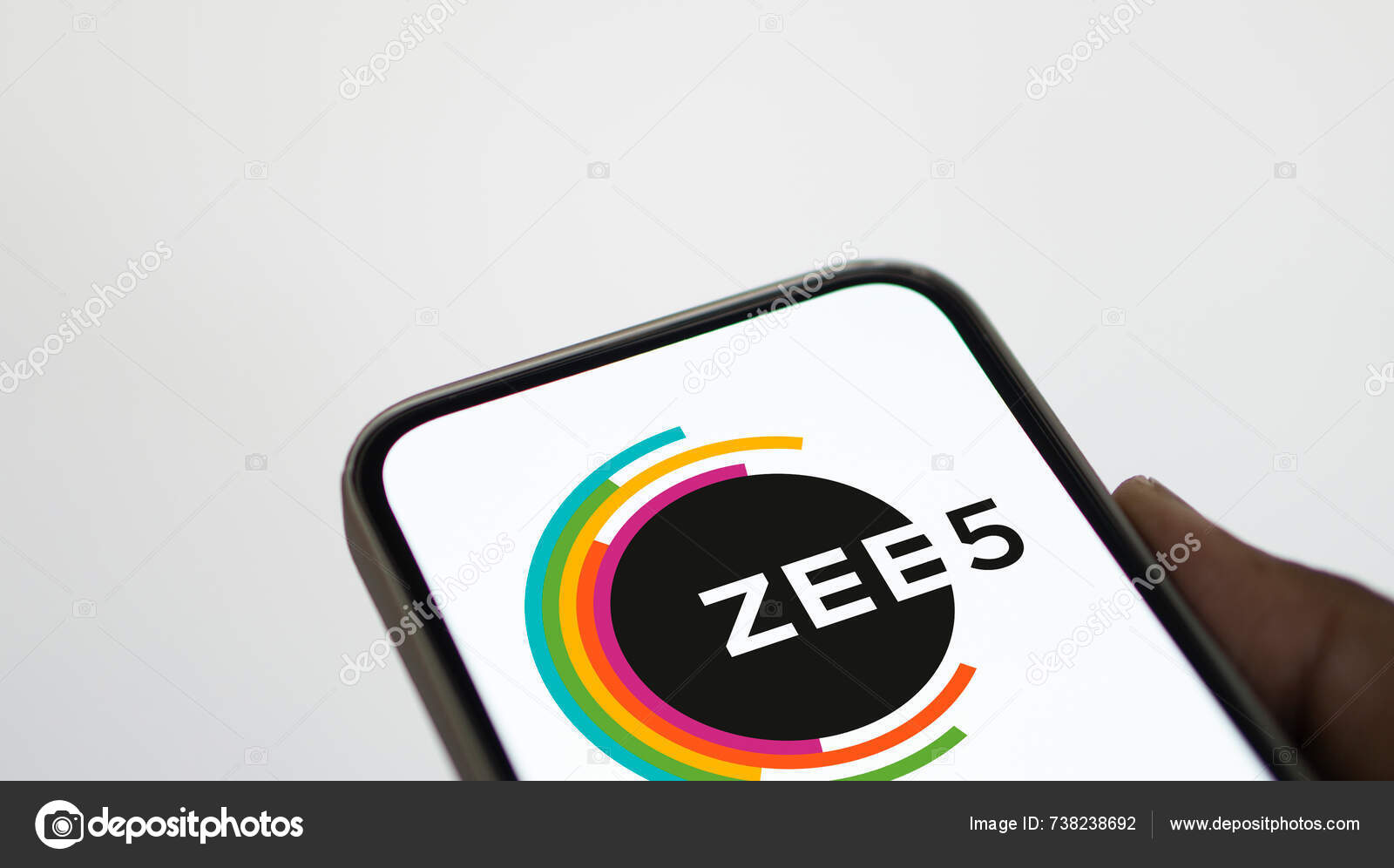 Dhaka Bangladesh Aug 2024 Zee5 Logo Displayed Smartphone Zee5 India's — Stock Editorial Photo ...