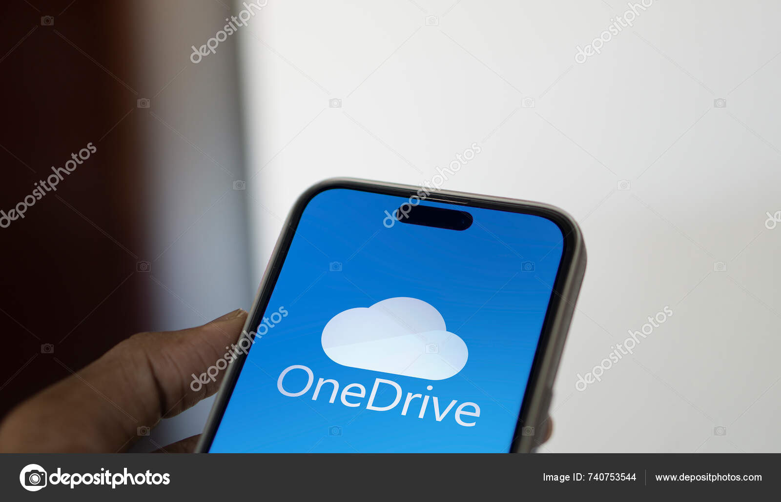 Dhaka Bangladesh Aug 2024 Microsoft Onedrive Logo Displayed Smartphone ...