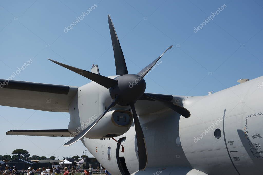 Hélice del motor AE2100 del C-27J Spartan, avión de transporte táctico ...