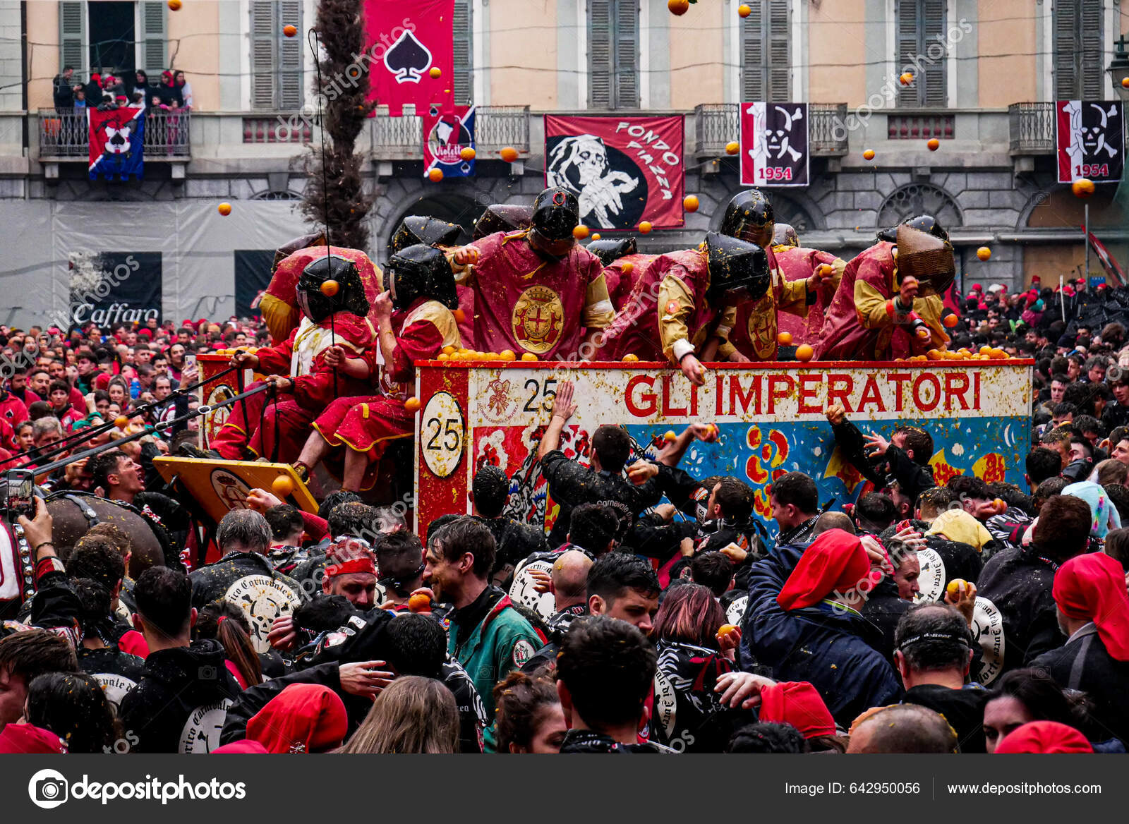 2023 Ivrea Famous Carnival Details Oranges Battles People – Stock ...