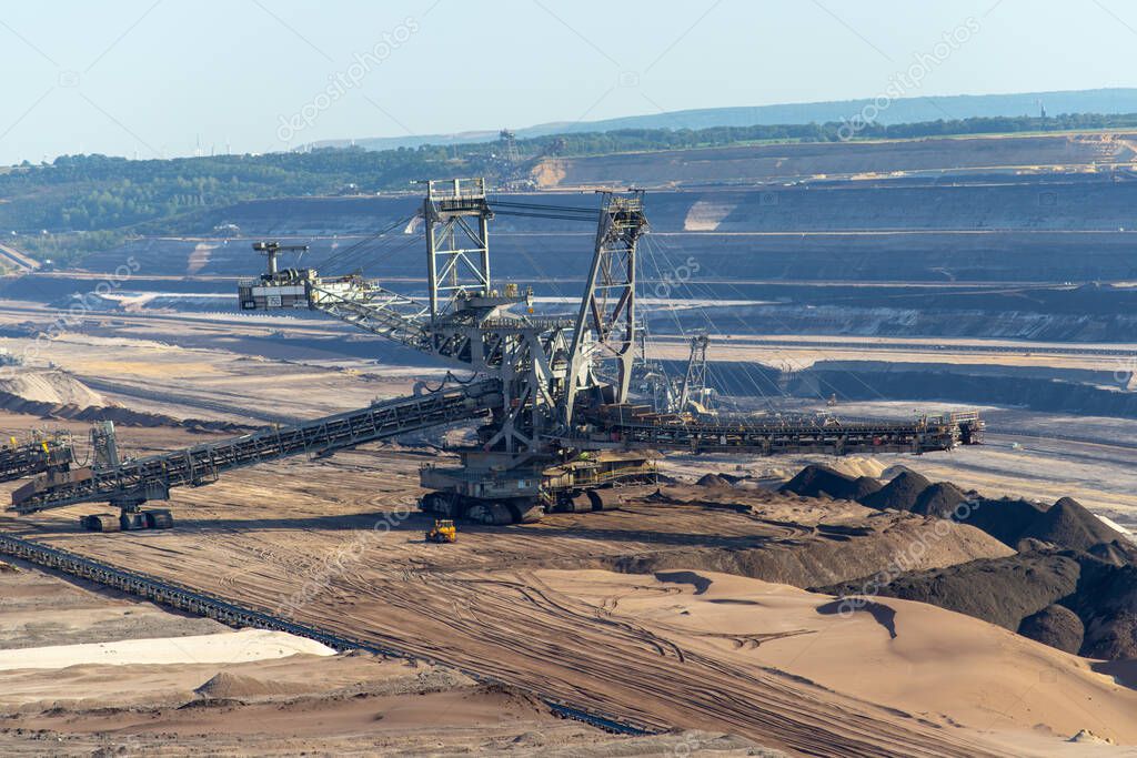 Garzweiler, Alemania: mina de carbón a cielo abierto con excavadora ...
