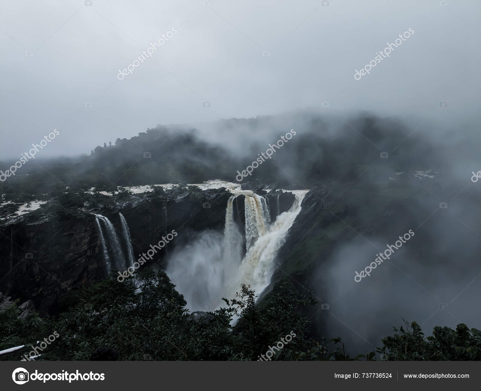Beauty Jog Falls Karnataka World Famous Waterfalls Enchanting Fog ...