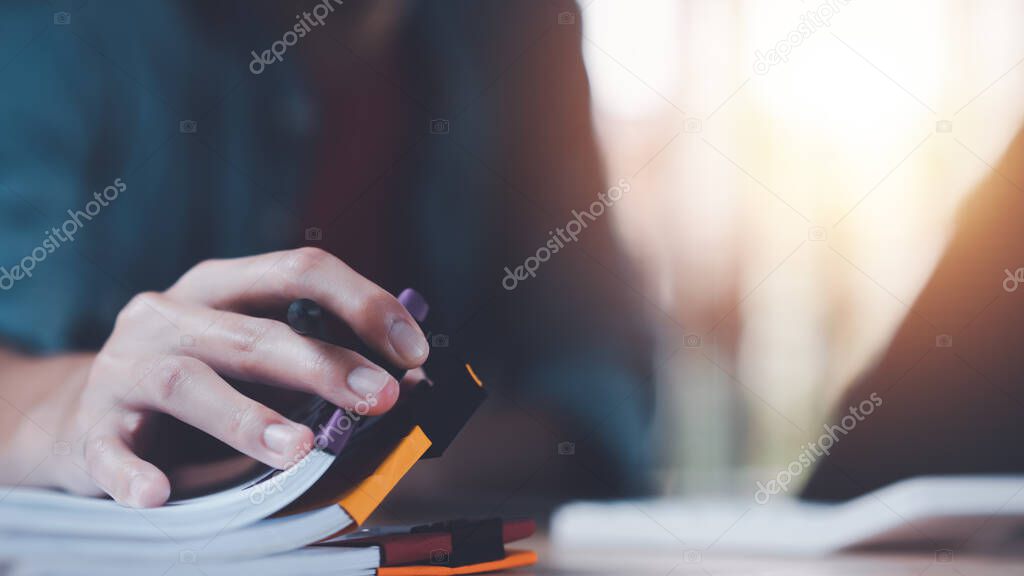auditor gestiona y examina documentos de oficina, documentos contables ... auditor gestiona y examina documentos de oficina, documentos contables ...