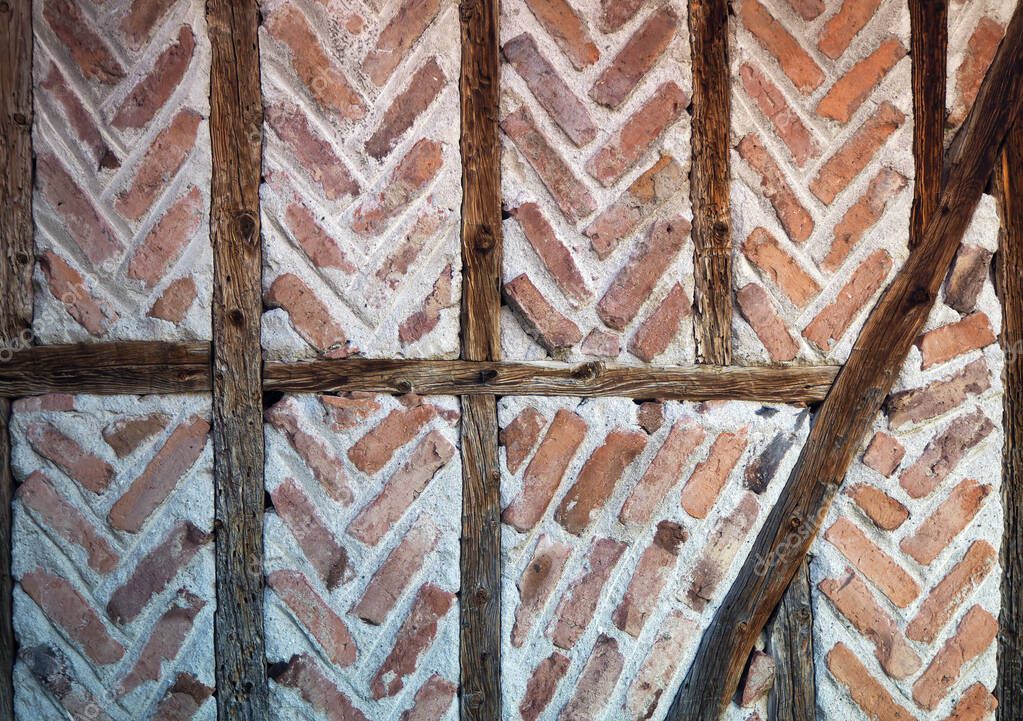 Patrones murales de la construcción tradicional de mampostería con madera en Turquía conocida ...