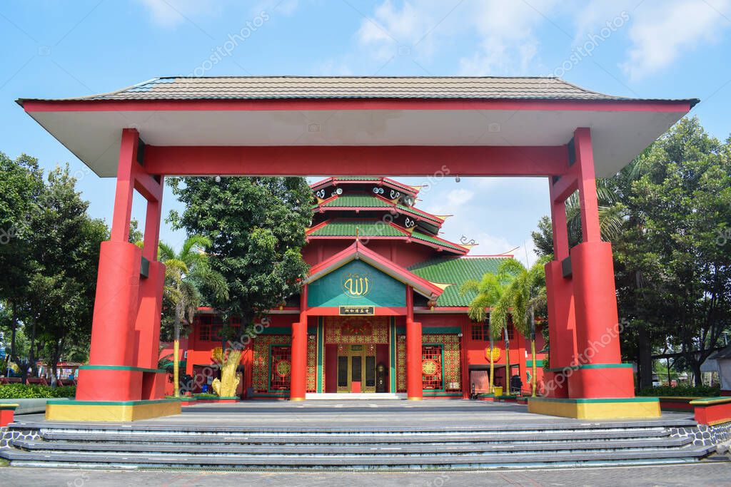 East Java, 01 November 2022 - Chinese-style mosque to honor General ...