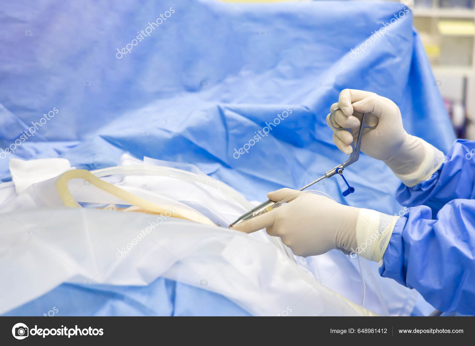 Doctor Surgeon Blue Gown Did Endoscopic Spine Surgery Orthopedic ...