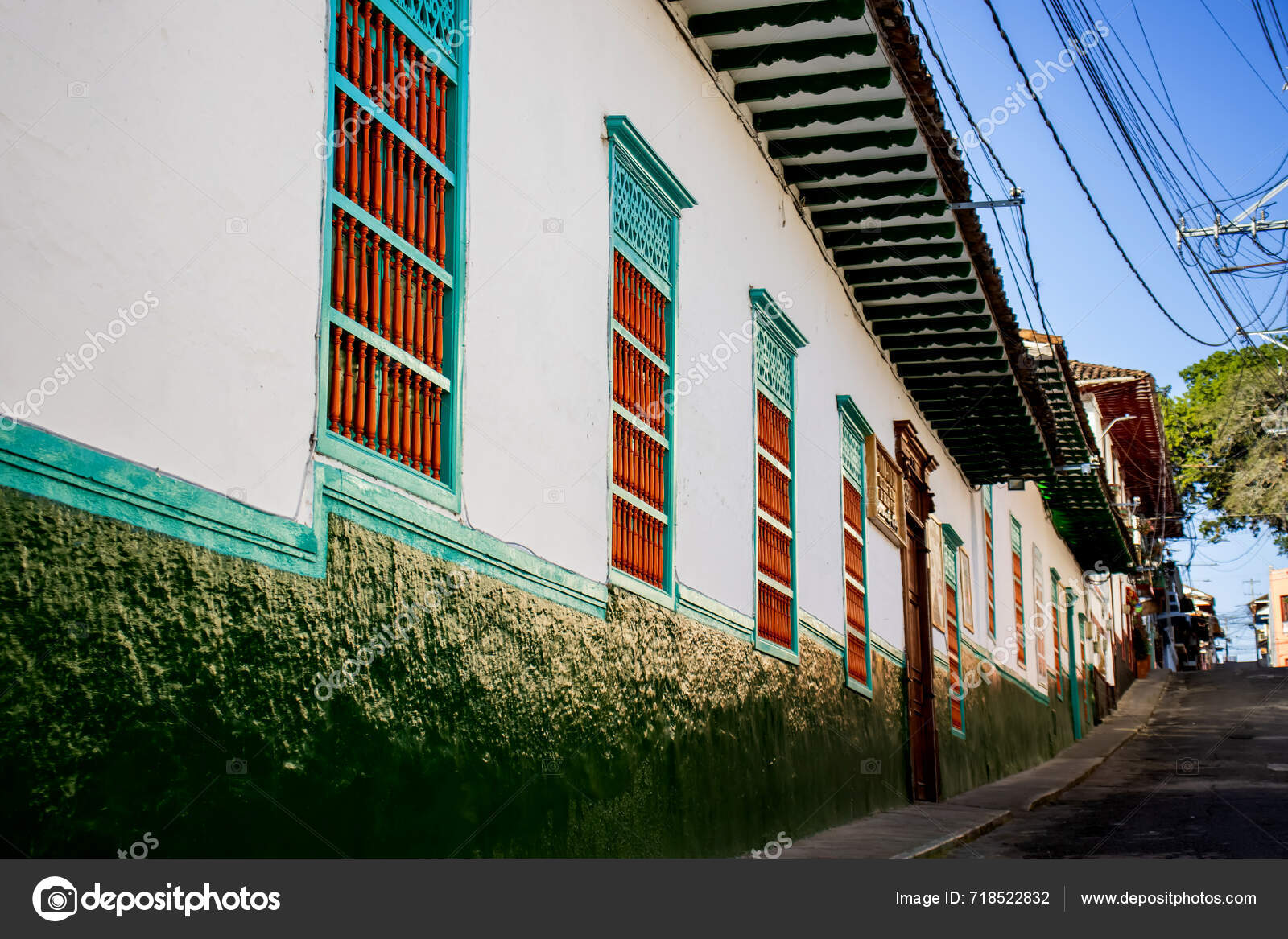 Hermosas Calles Centro Histórico Ciudad Patrimonial Salamina Ubicada ...