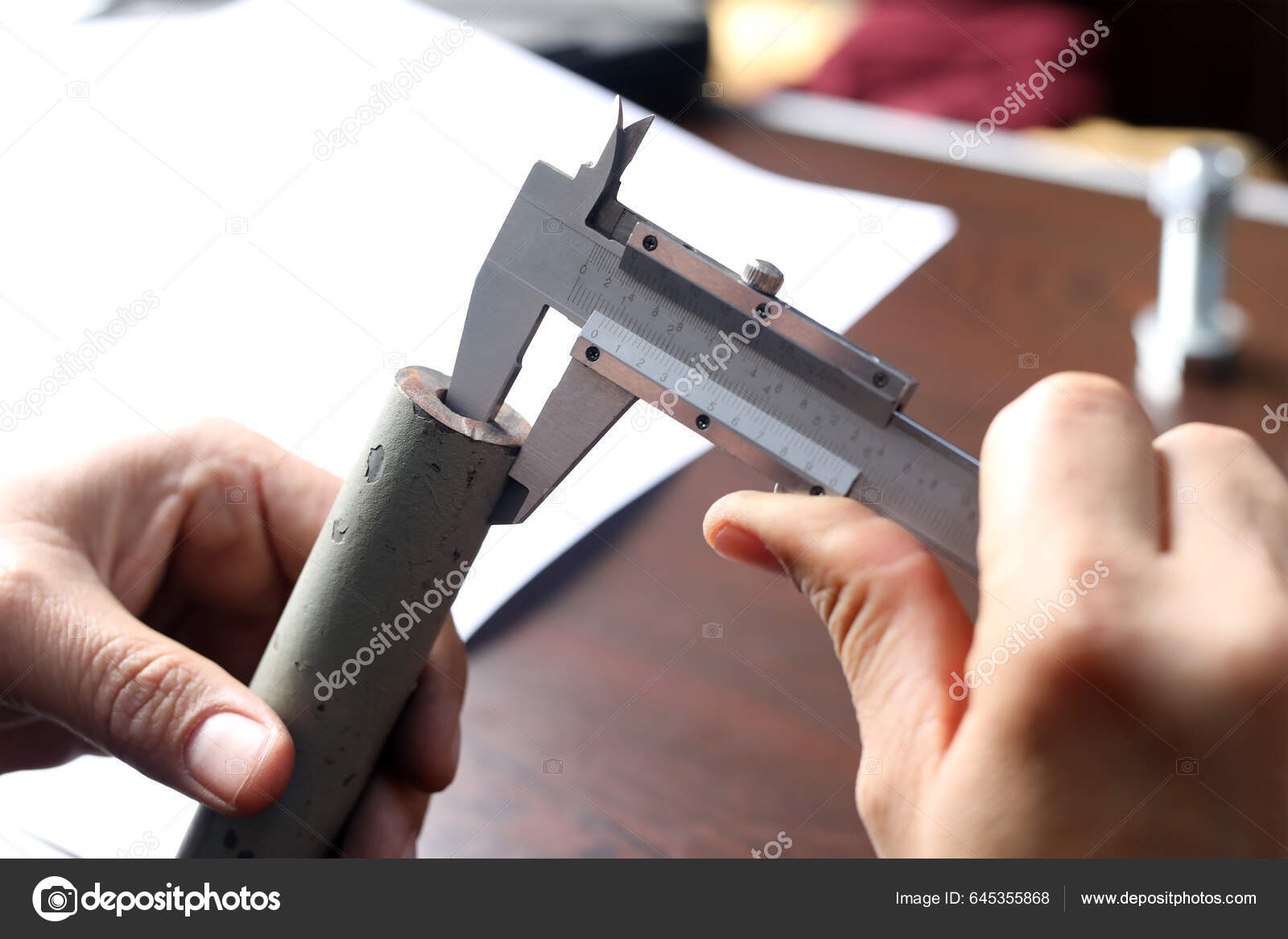 Worker Measuring Wall Thickness Metal Small Pipe Vernier Caliper Gauge ...