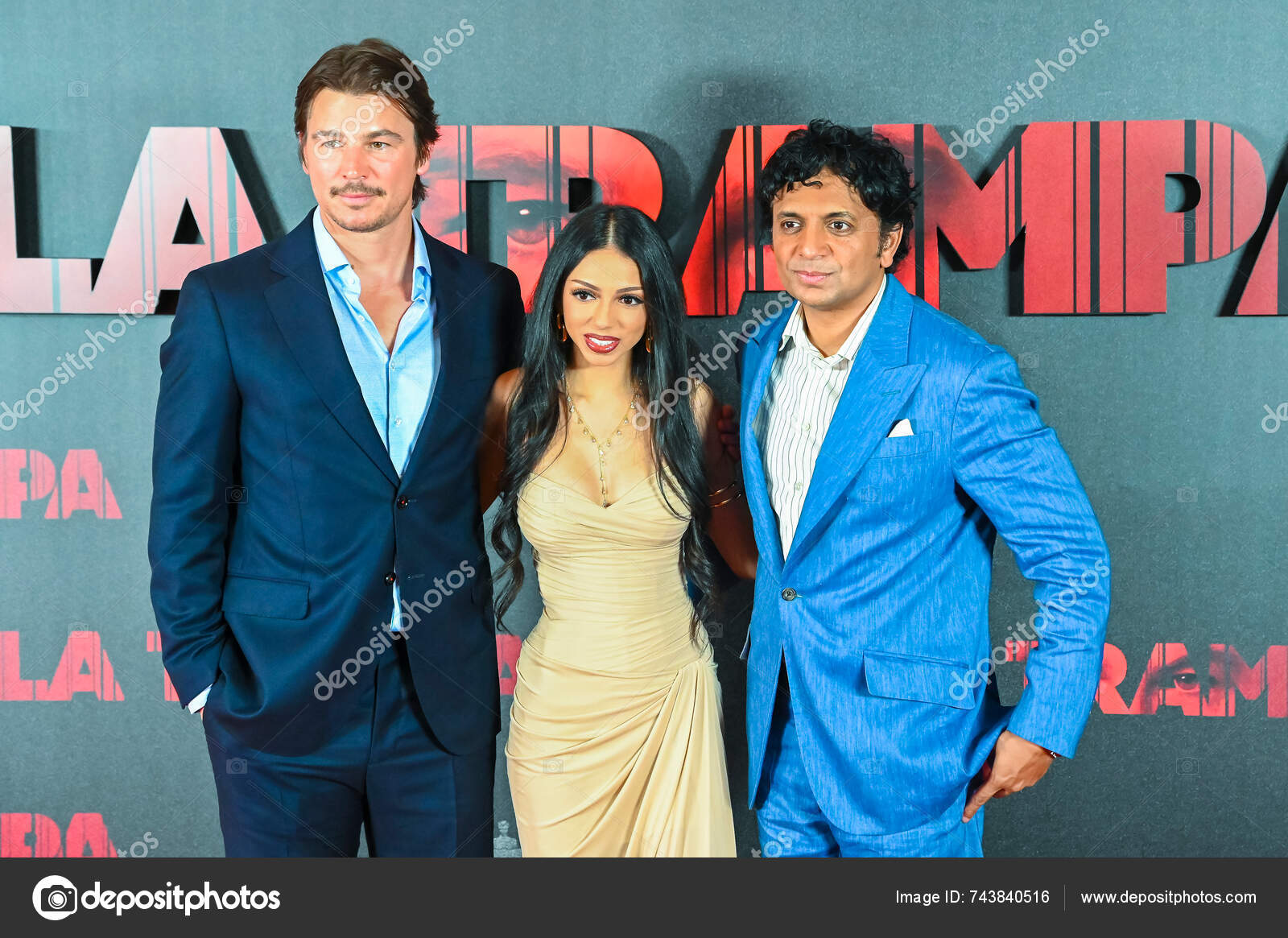 Josh Hartnett Saleka Night Shyamalan Posing Photocall Presentation ...