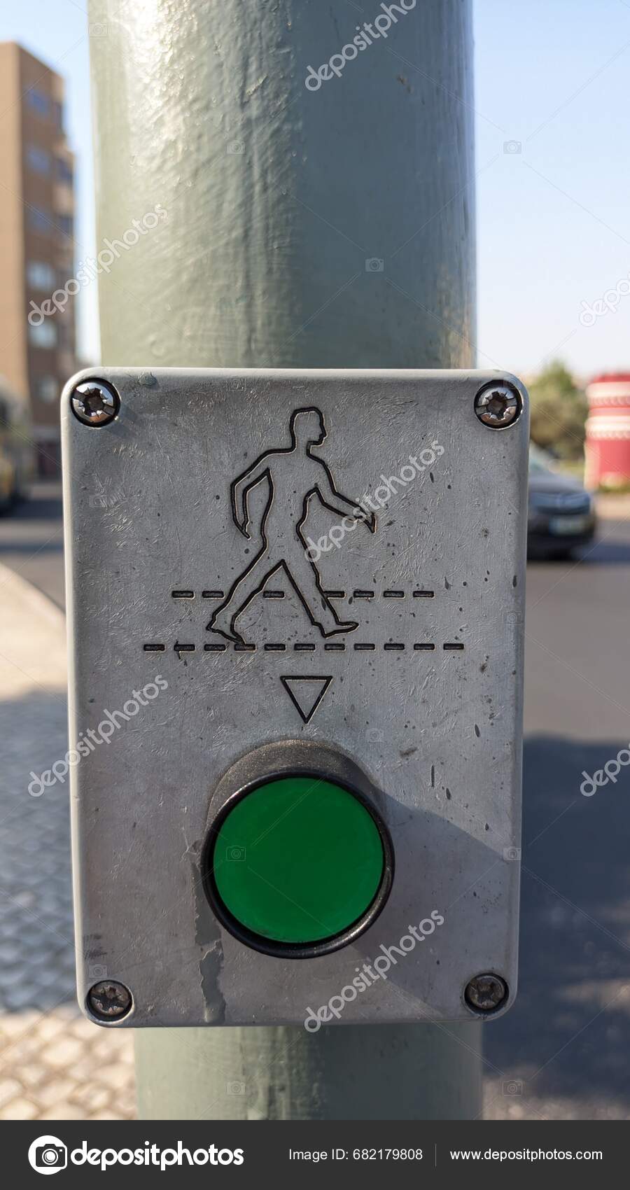 Green Button Pedestrians Traffic Light Pole Pedestrian Pattern City ...