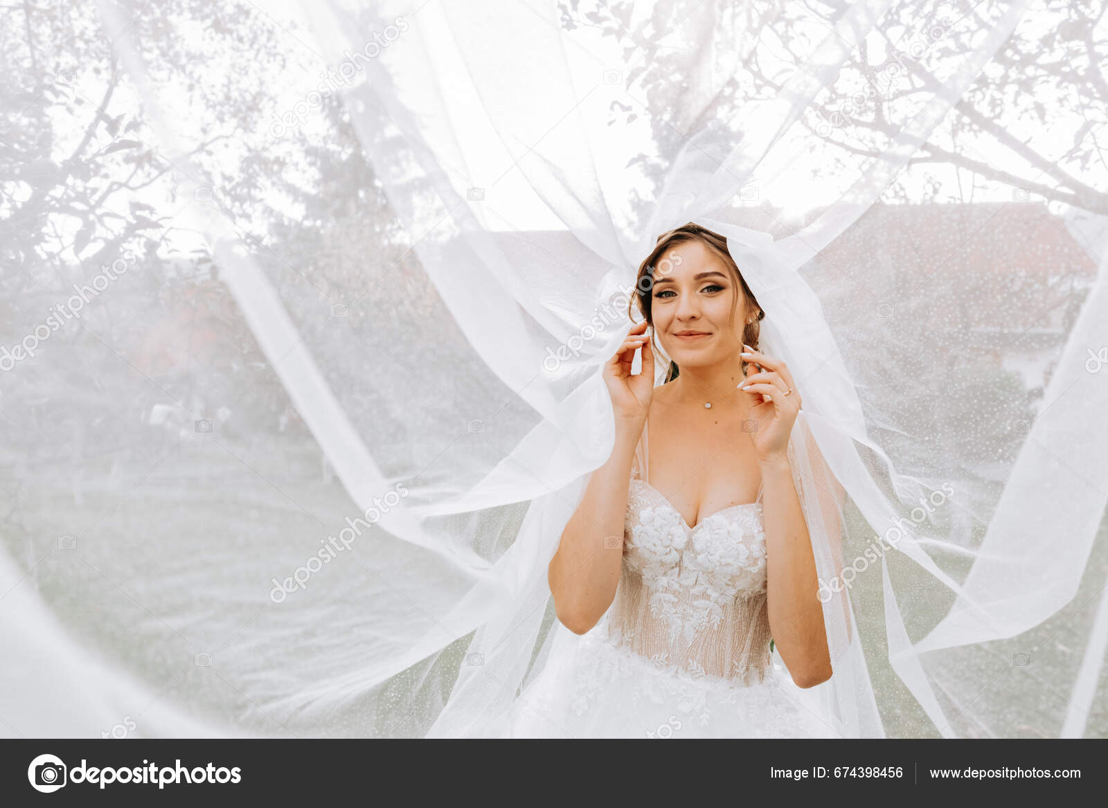 Close Shot Elegant Brunette Bride White Dress Posing Veil Close — Stock Photo © Vasilij33 #674398456