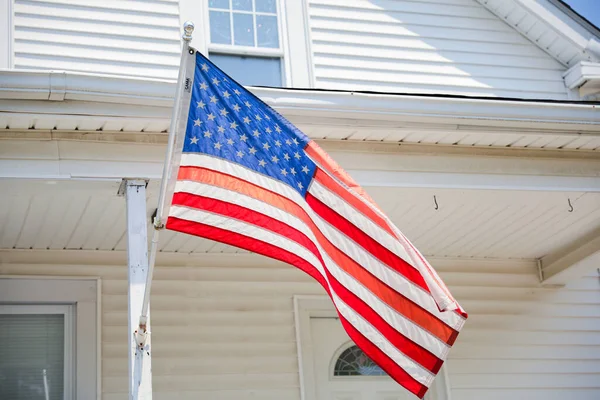 American flag house Stock Photos, Royalty Free American flag house ...