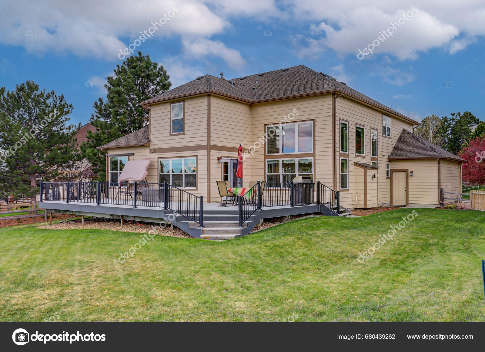 Exterior Beautiful Family House Rendering — Stock Photo © 52Photo ...