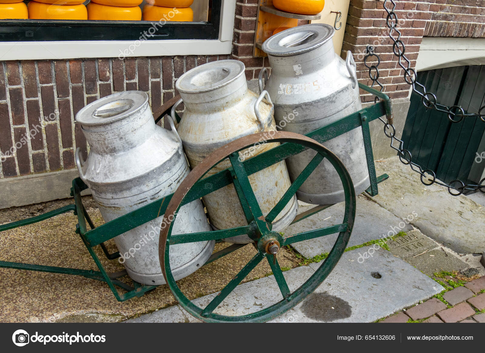 Three Metal Milk Churns Green Cart Big Wheel Making Cheese — Stock ...