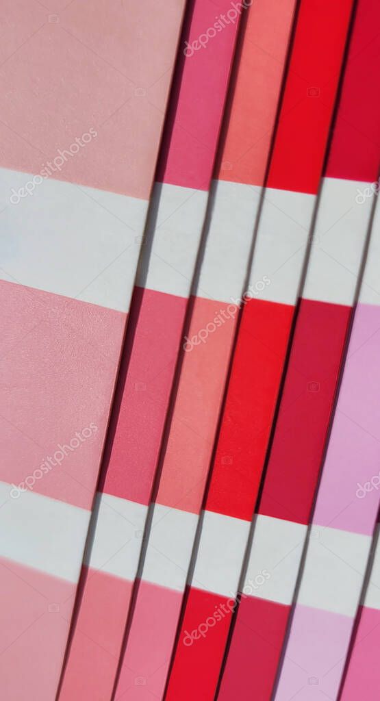 Paleta Pantone de colores rojo y rosa. Paleta roja y rosa de cerca ...