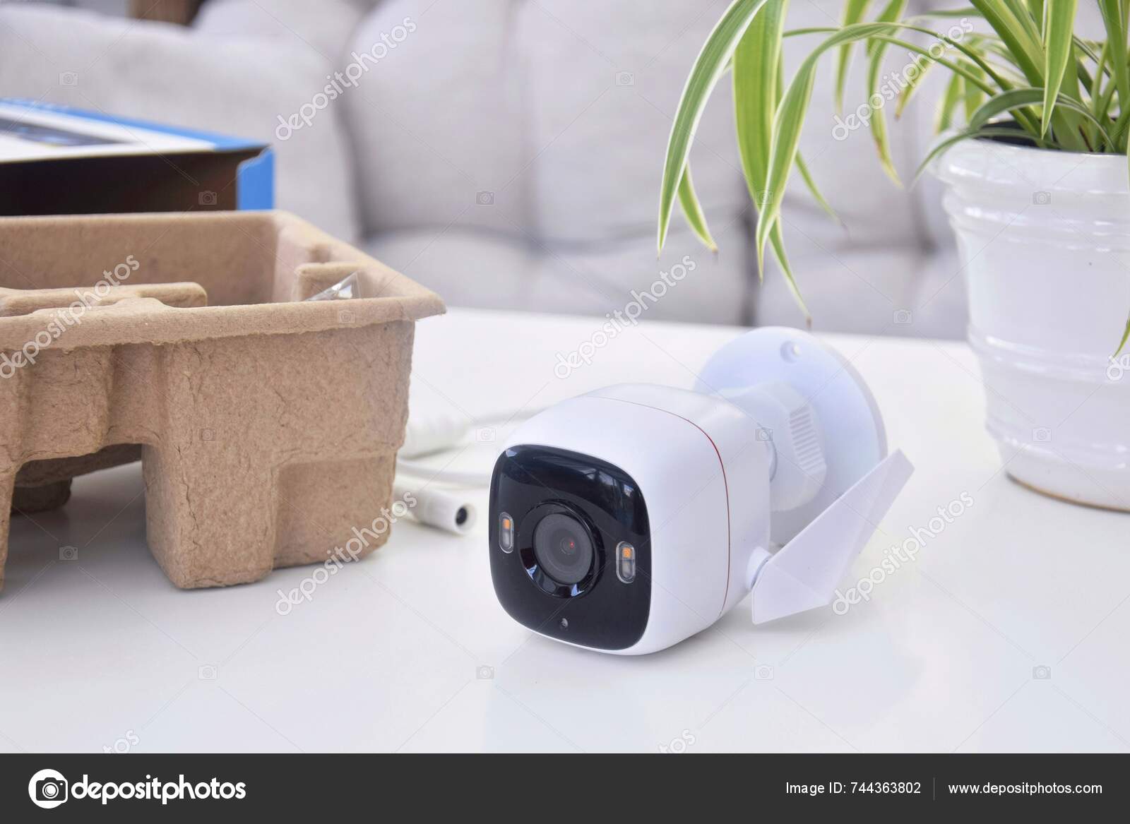 Unpacking Box Security Camera Installation Video Surveillance Camera ...