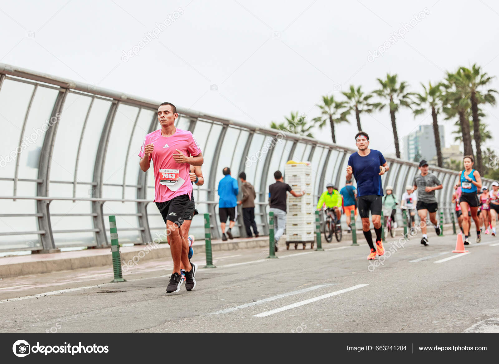 Athlete Competing Lima 42K Marathon May 2023 — Stock Editorial Photo ...