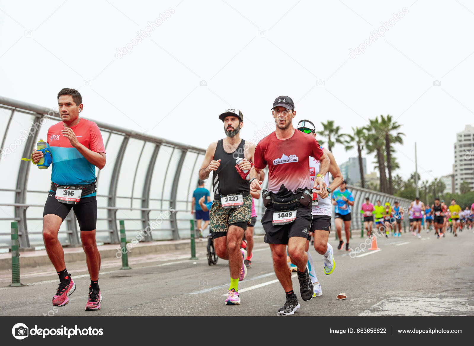Lima 42K Marathon Athlete Competing May 2023 — Stock Editorial Photo ...