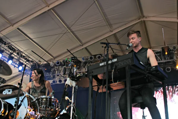 Fotos de Esg band, Imagens de Esg band sem royalties | Depositphotos