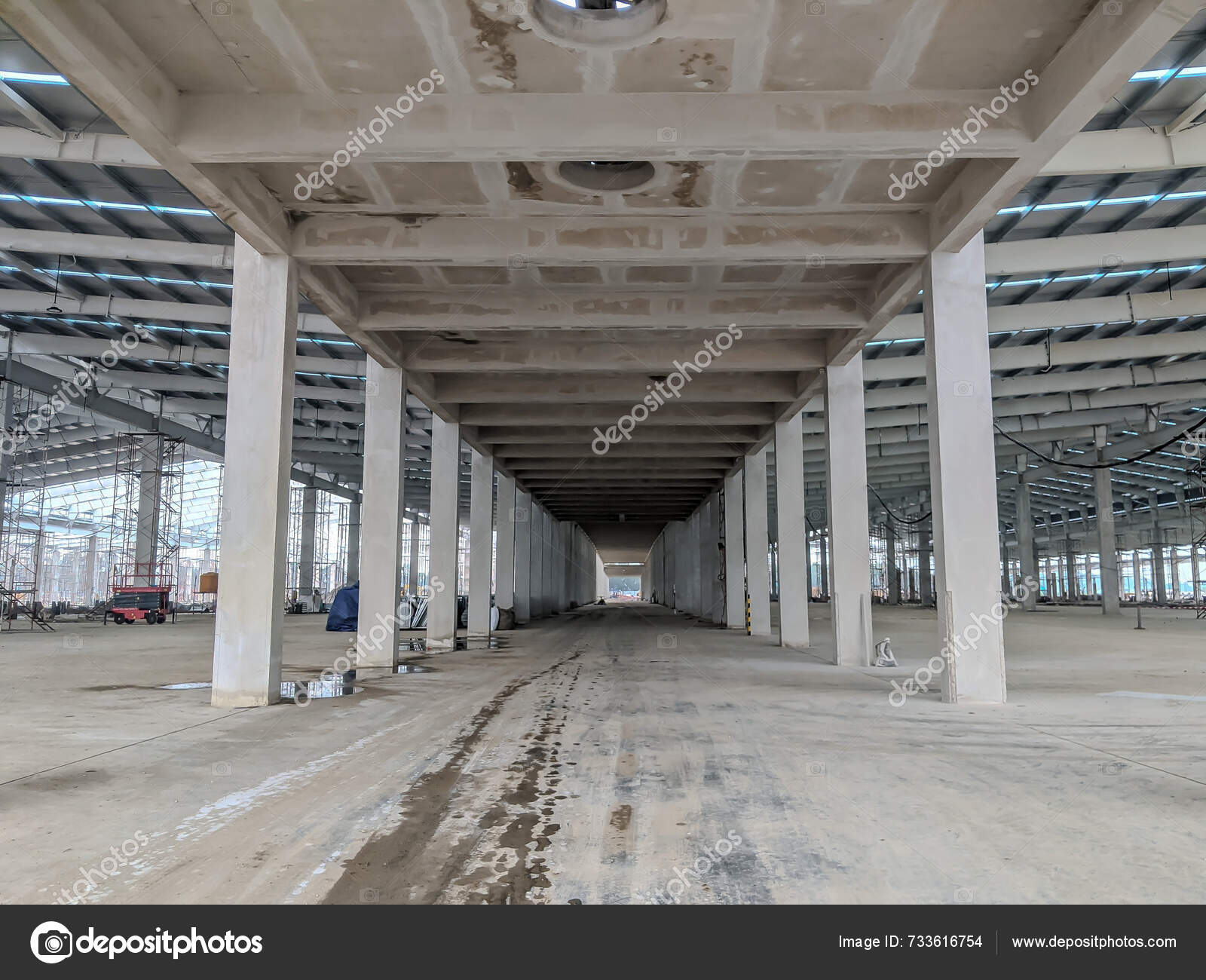 Concrete Room Columns Pillars Wide Header Image Format Empty Buildings ...