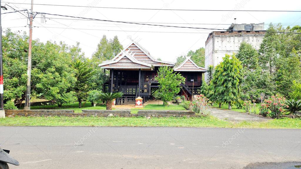 Diseño tradicional de la casa de la tribu Bugis, Sulawesi del Sur ...