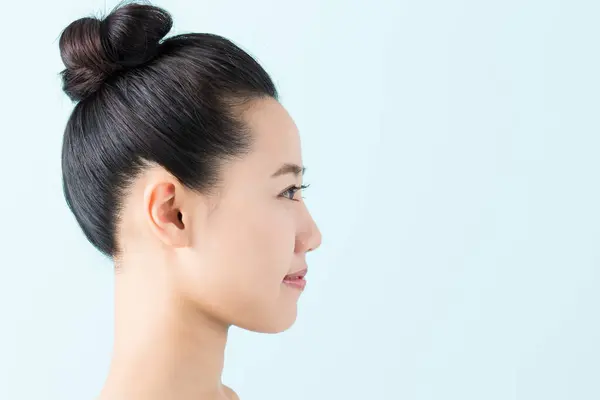 Asian side profile fotos de stock, imágenes de Asian side profile sin ...