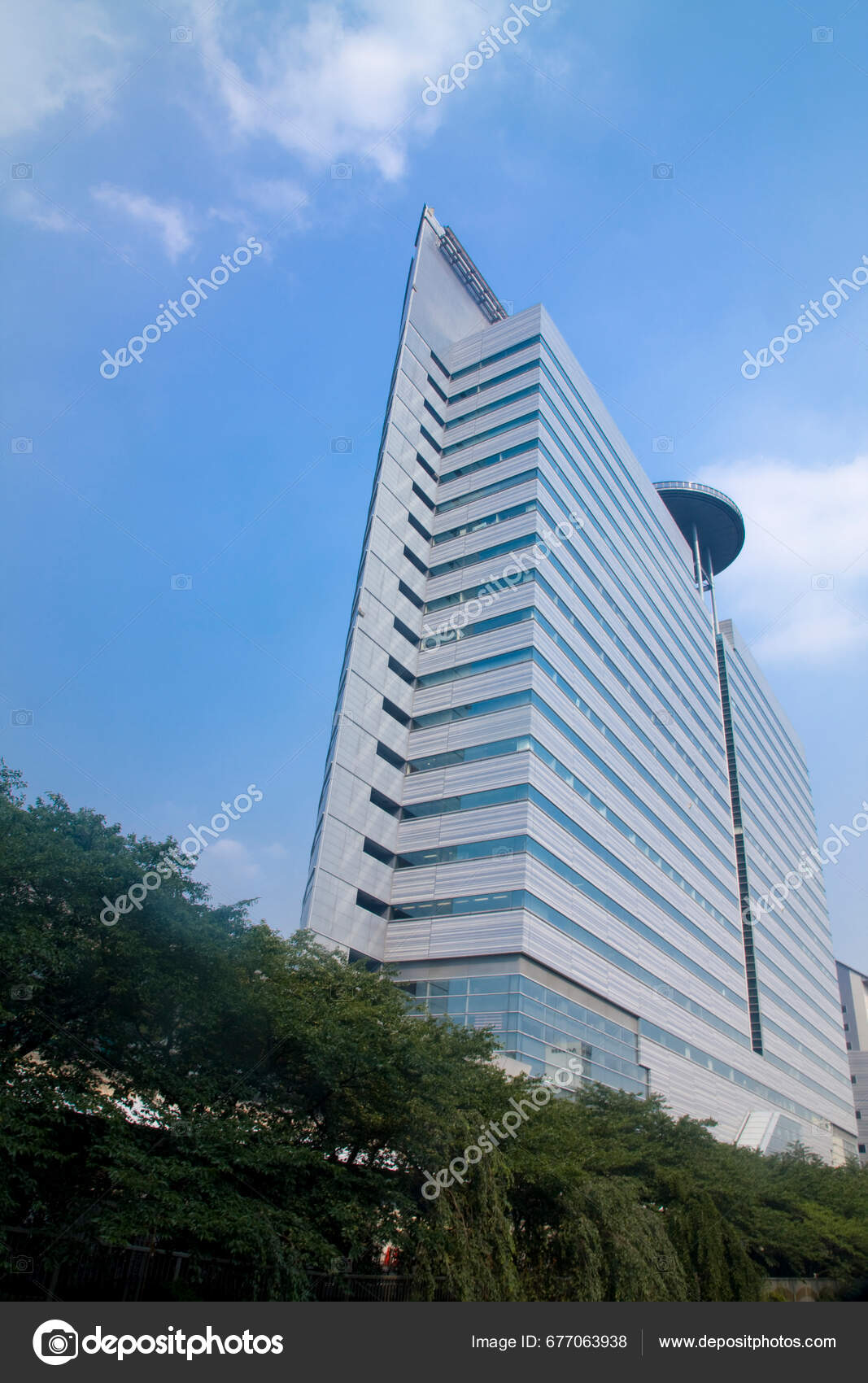 Modern Building Blue Sky — Stock Photo © Paylessimages #677063938