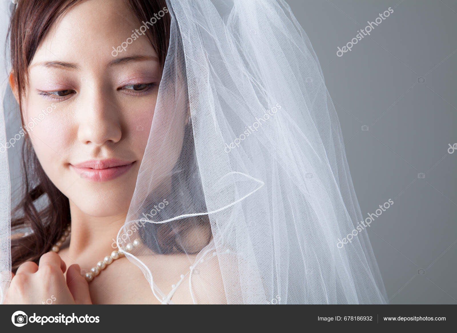 Beautiful Japanese Young Bride Veil — Stock Photo © Paylessimages ...
