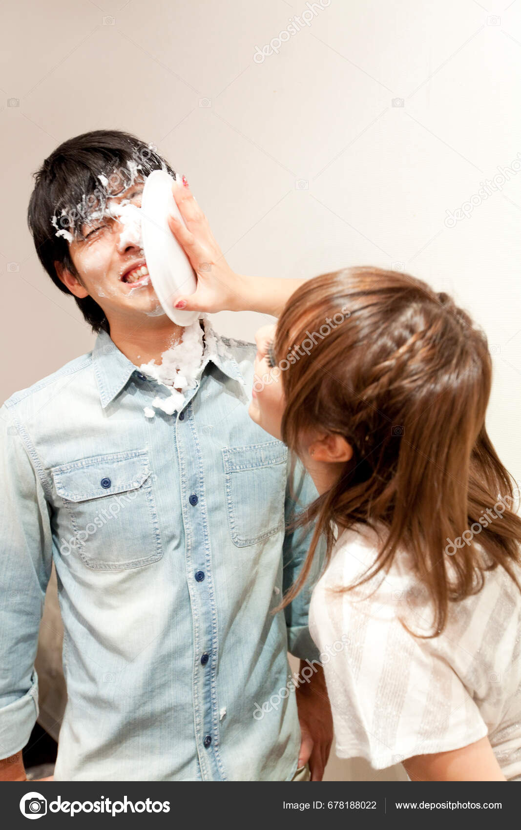 Young Asian Couple Having Fun Woman Throwing Cake Mans Face — Stock ...