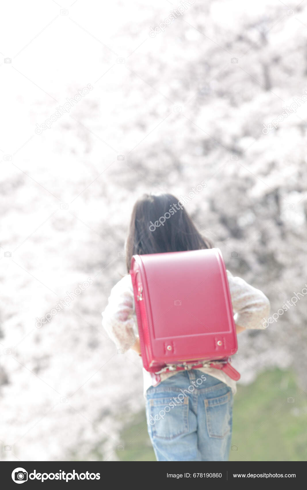 Asian Girl Wearing Red Backpack — Stock Photo © Paylessimages #678190860