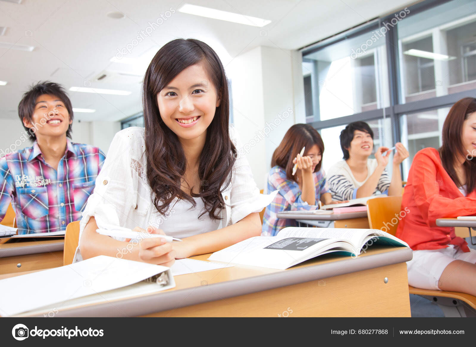 Asian Students University Classroom — Stock Photo © Paylessimages ...