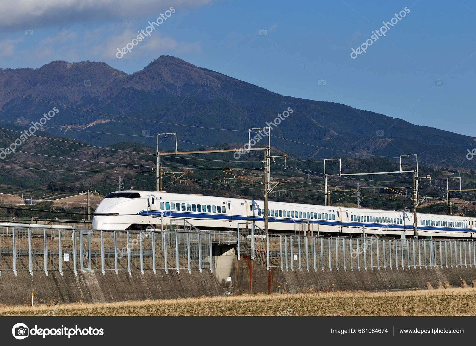 Fast Shinkansen Bullet Train Speeding Japan — Stock Editorial Photo ...