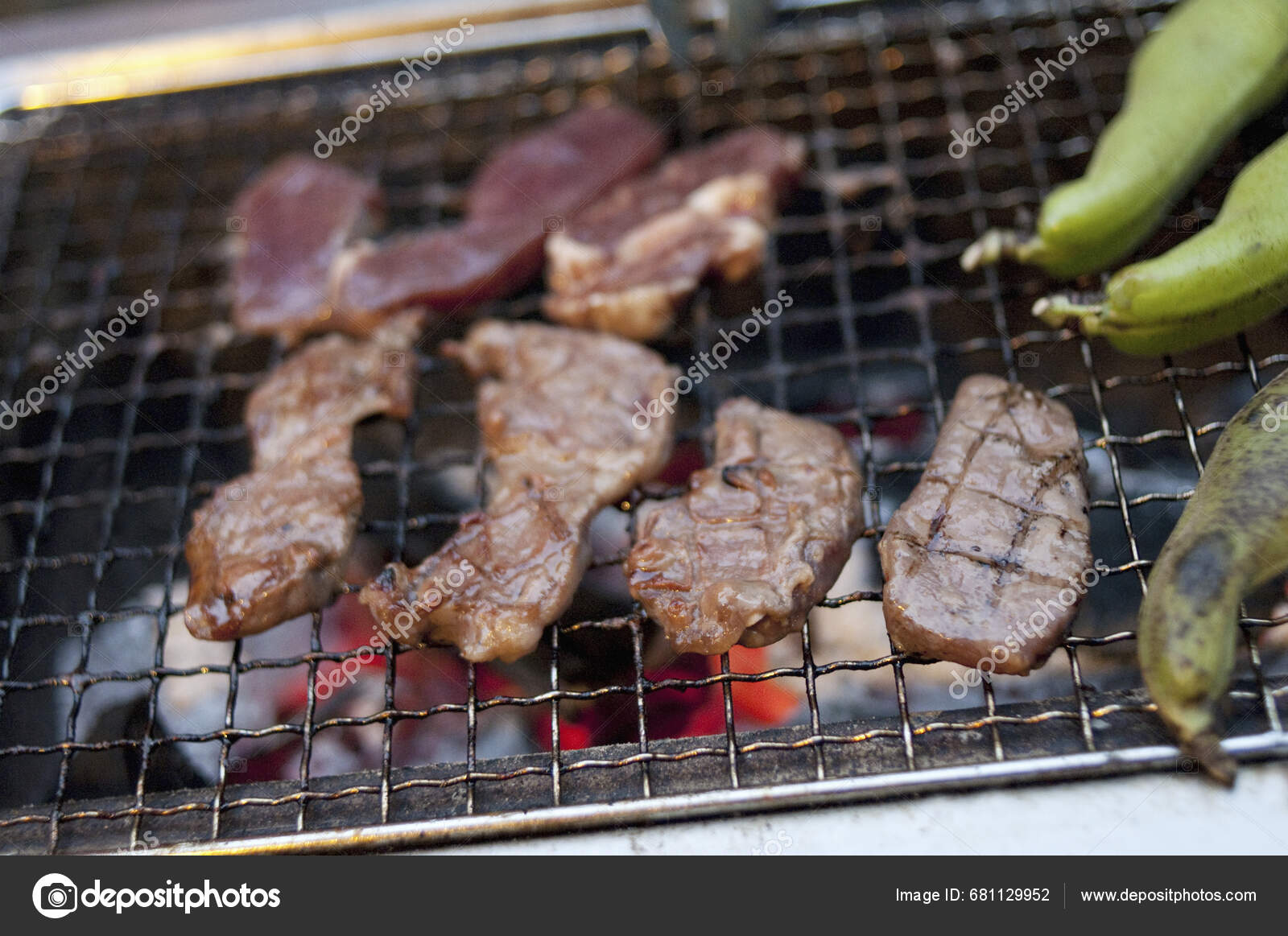 Close View Delicious Barbecue Meat Cooking Grill — Stock Photo ...