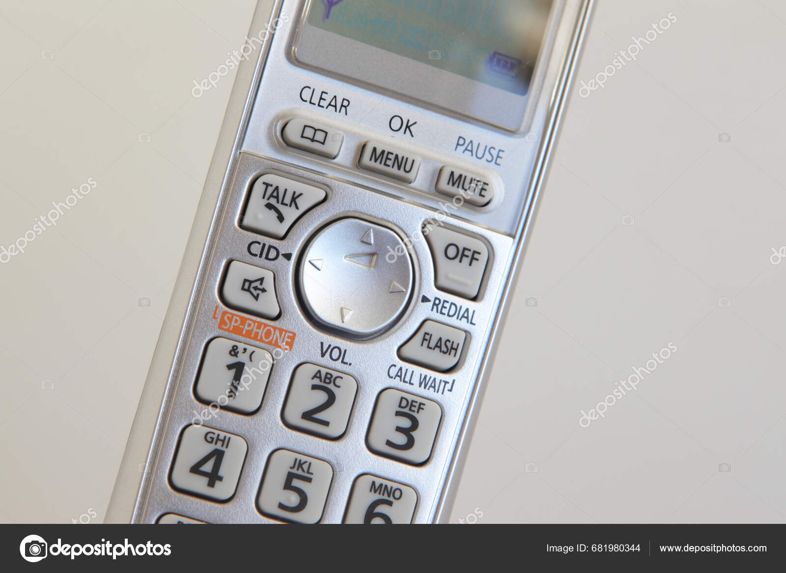 Teléfono Digital Moderno Sobre Fondo Blanco — Foto de stock #681980344 ...