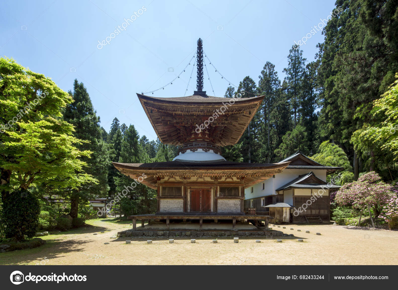 View Temple Building Traditional Japanese Architecture — Stock Photo ...