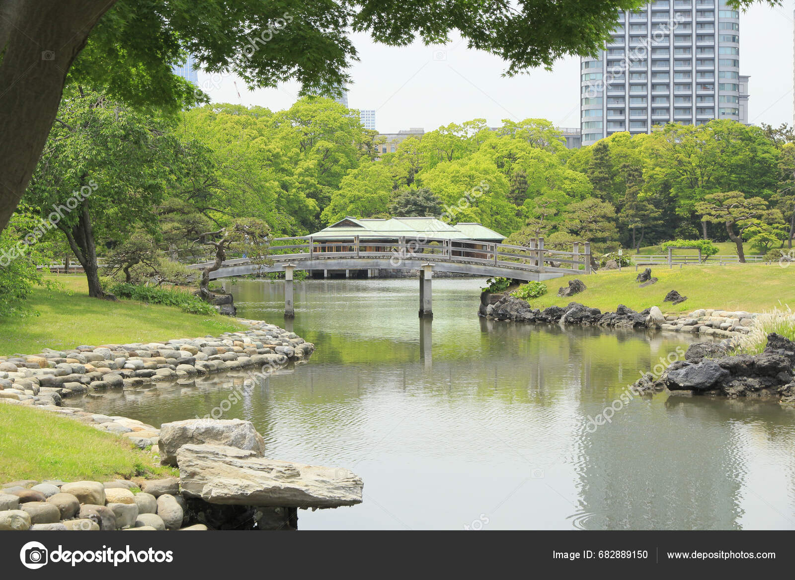 Hama Rikyu Gardens Tokyo Japan — Stock Photo © Paylessimages #682889150