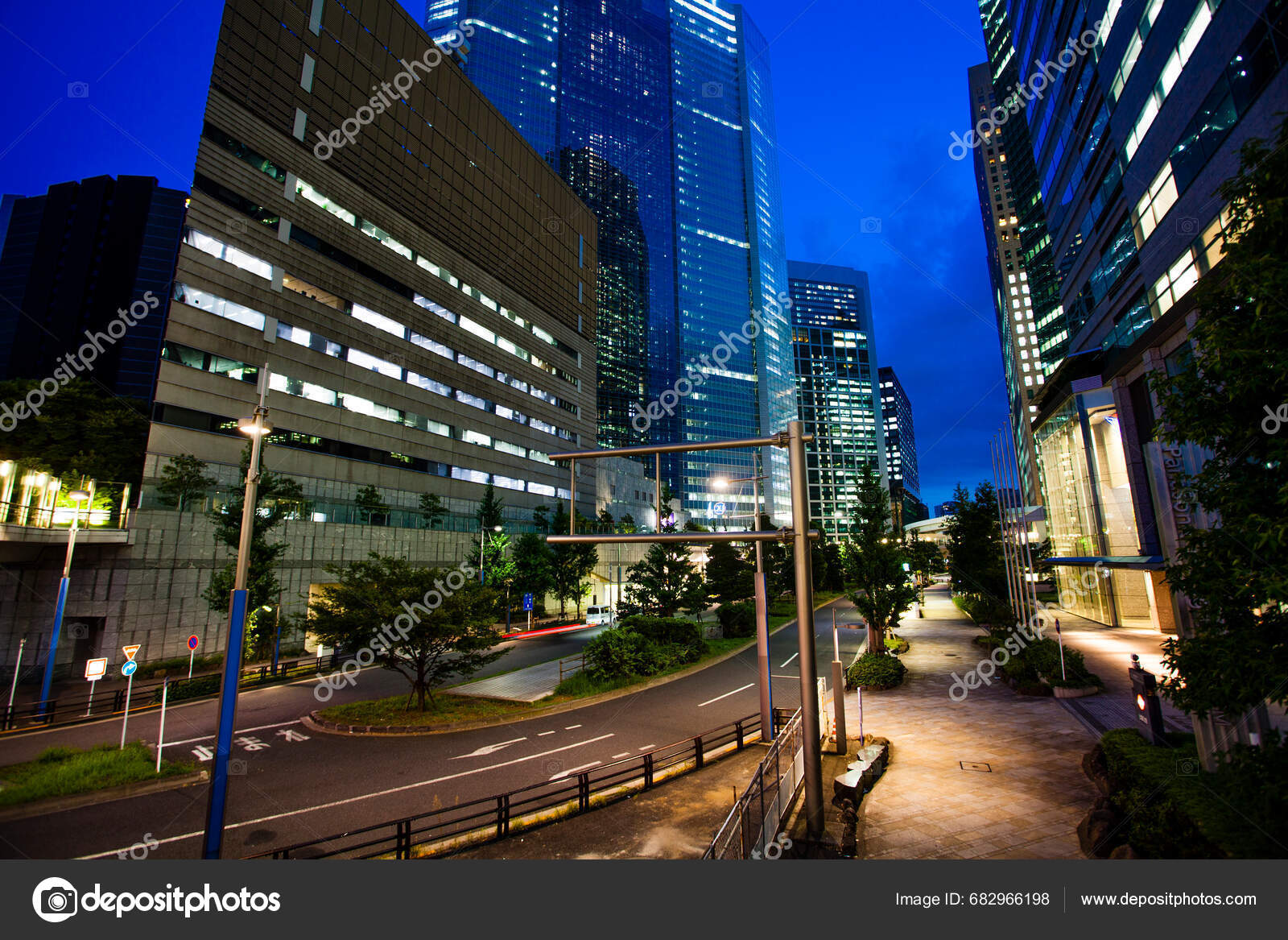 Skyscraper Night Marunouchi Tokyo Japan – Stock Editorial Photo ...