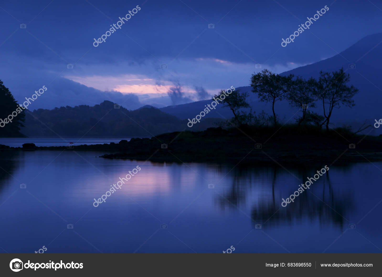 Beautiful Sunset Lake — Stock Photo © Paylessimages #683696550 Beautiful Sunset Lake — Stock Photo © Paylessimages #683696550