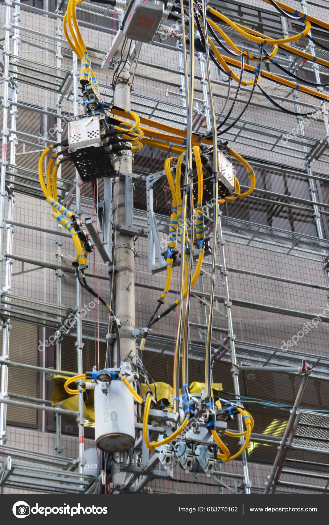 High Voltage Electrical Tower Electrical Cables — Stock Photo ...