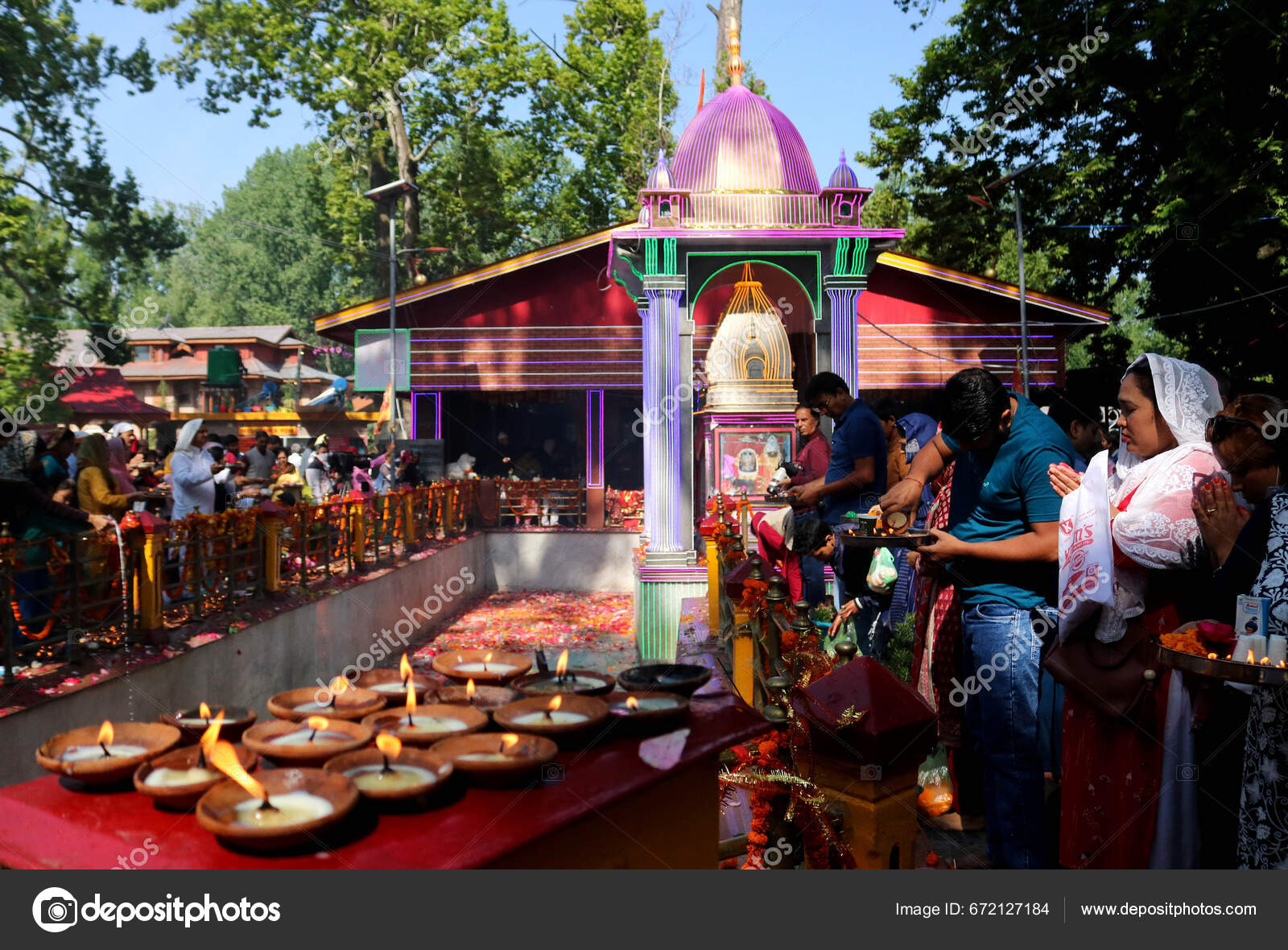 May 2023 Srinagar Kashmir India Kashmiri Pandit Hindu Devotees Pray ...