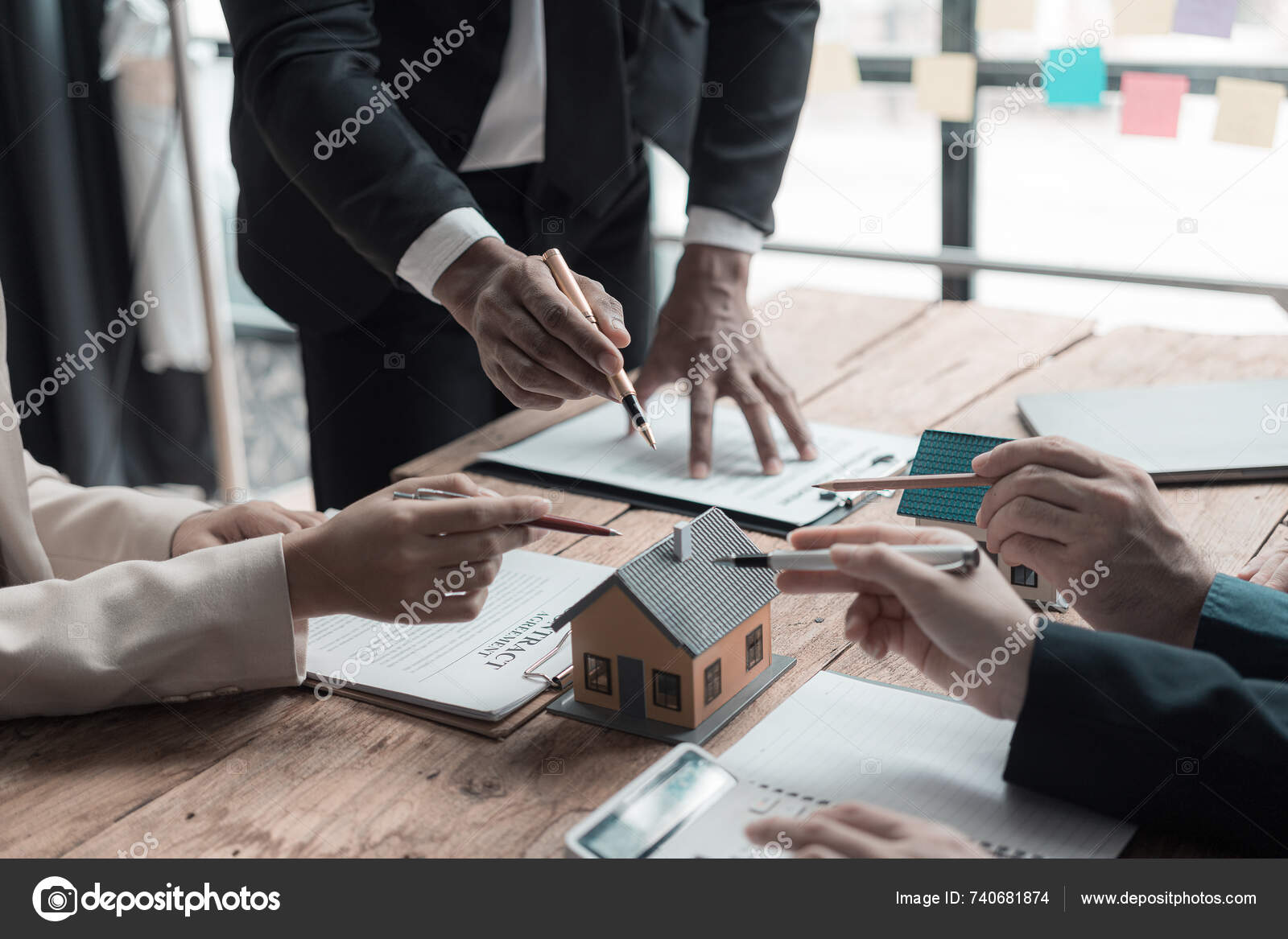 Real Estate Agent Explaining Layout House Client Who Buy New — Stock ...