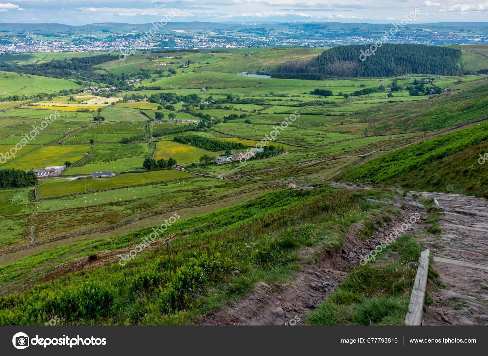 Pendle Hill Lancashire View Top Hill — Stock Photo © shafiqakhan #677793816