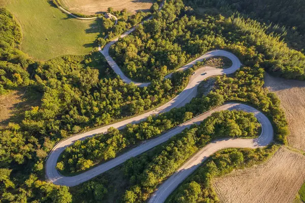 Fotos de La route en pierre, Imagens de La route en pierre sem ...